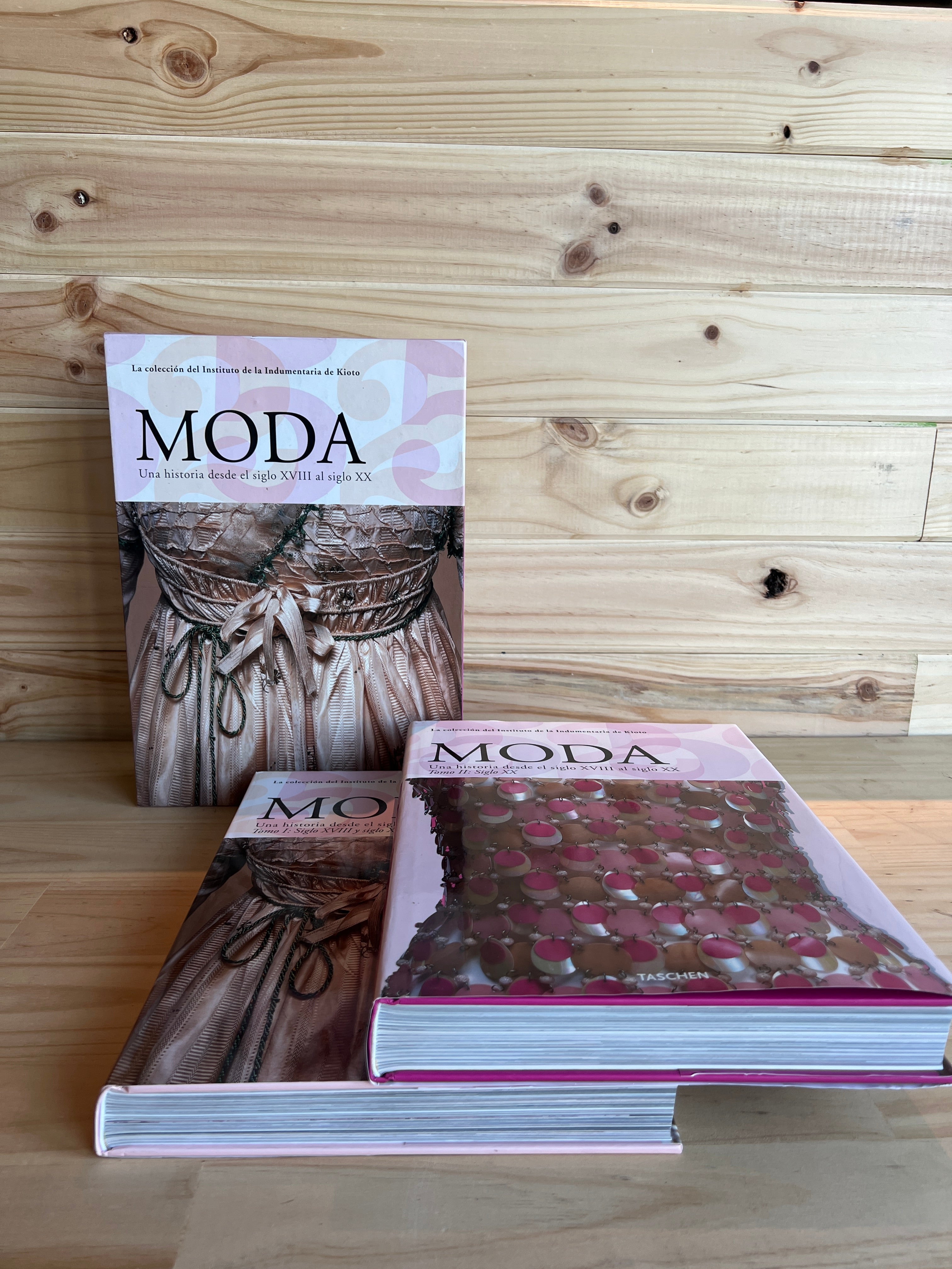 Set 2 Libros Historia De La Moda - TASCHEN – Market People